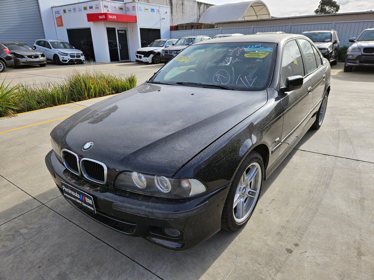 S3200 5' E39 Sedan 530i M54 AUTO 2001/12 — Peninsula BM