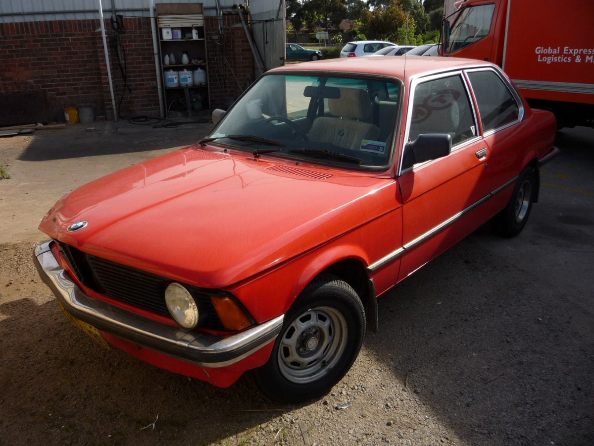 S1822 3' E21 Coupe 318i M10 MANUAL 1981/10 — Peninsula BM